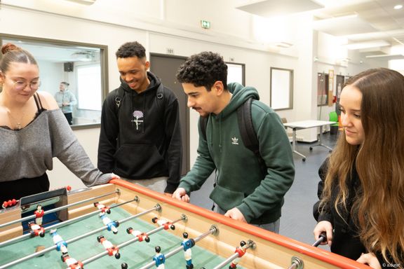 ESVE Paris - Campus, Formations et Avis | Diplomeo.com