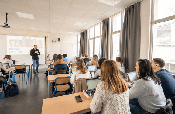 EFFICOM RH - Lille - Campus, Formations et Avis | Diplomeo.com