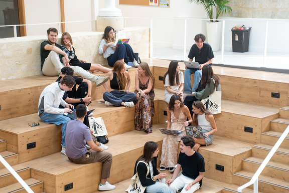 ISCOM Bordeaux - Campus, Formations et Avis | Diplomeo.com