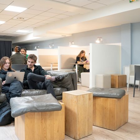 ISCOM Paris - Campus, Formations et Avis | Diplomeo.com