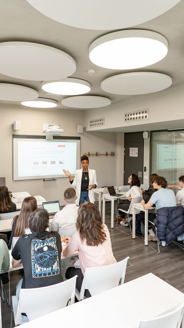 SMS - Paris - Campus, Formations et Avis | Diplomeo.com
