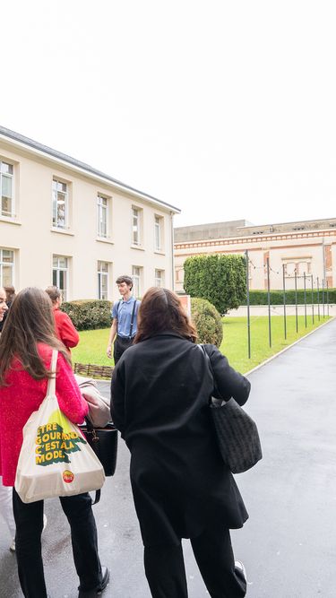 EFAB - REIMS - Campus, Formations et Avis | Diplomeo.com