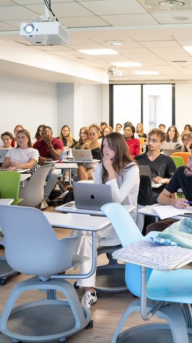 ISCOM Paris - Campus, Formations et Avis | Diplomeo.com